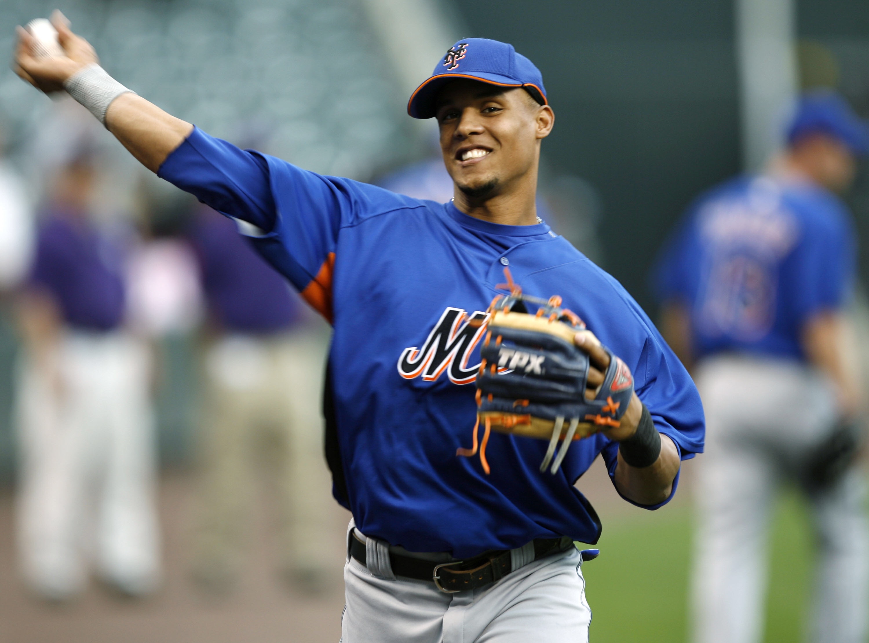 Carlos Gómez debutó con los Mets tras recibir su visa de trabajo