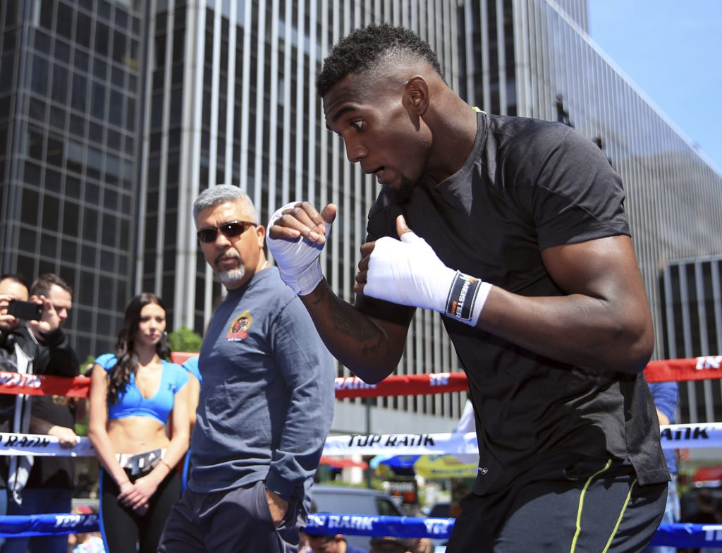 Carlos Adames busca convertirse en la nueva cara del boxeo dominicano