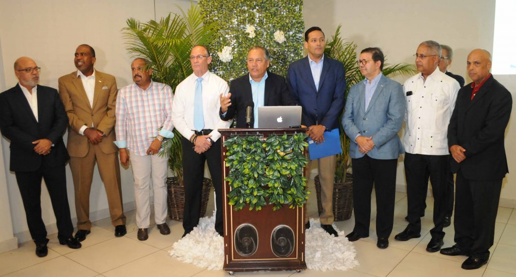 Anuncian copa de golf 60 Aniversario del Club Naco