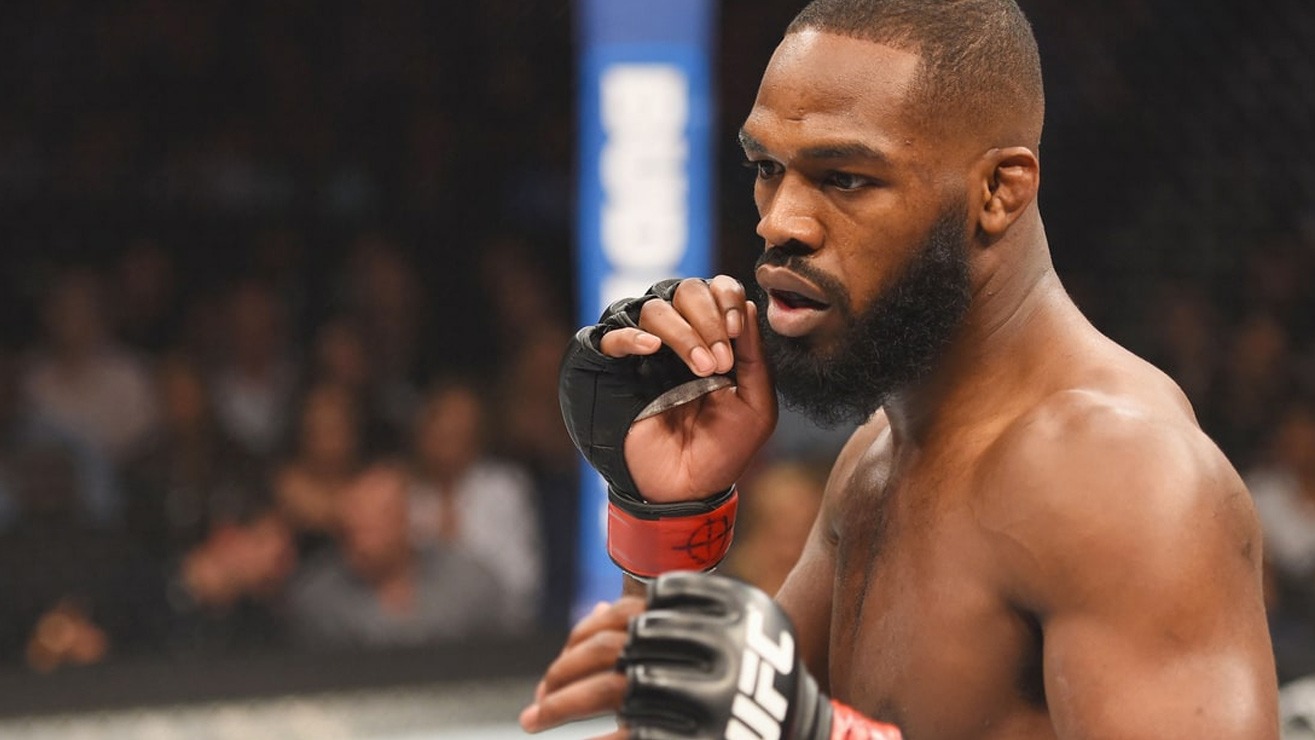 Jon Jones, detenido por conducir ebrio y portar armas de fuego