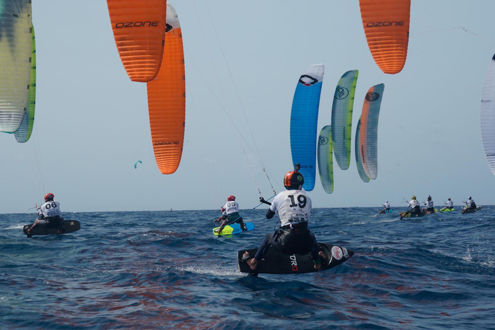 Deury Corniel clasifica a la final Panamericana Regata Kite 2021