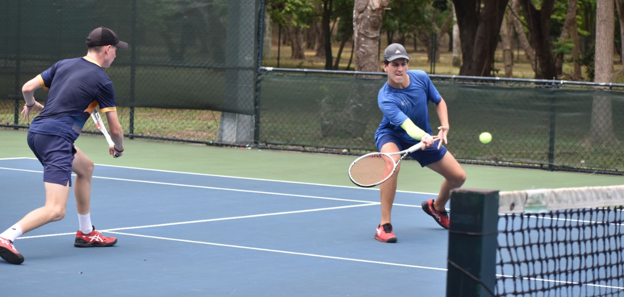 Daniel Baquero a la final de dobles de la Copa Trinitaria