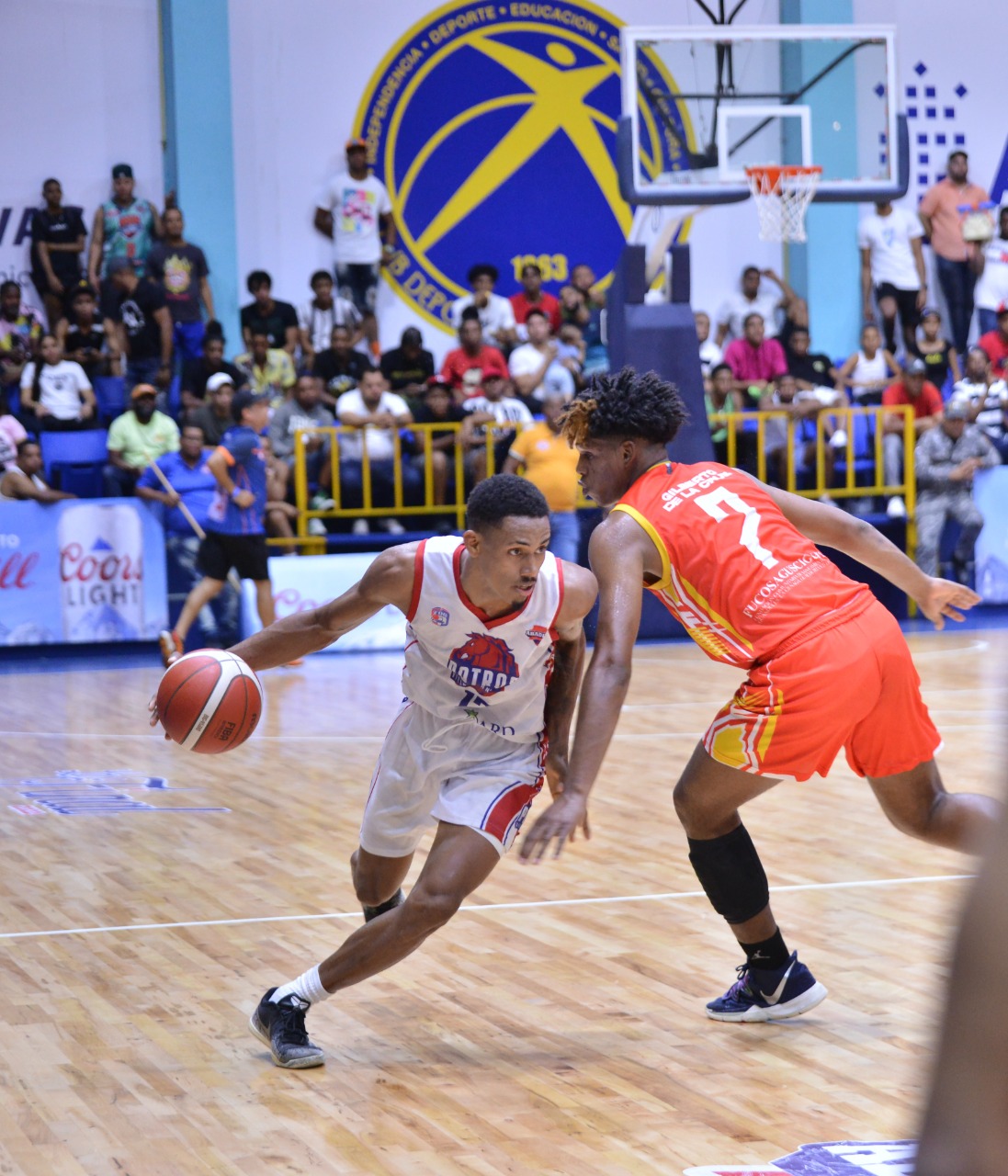 Villa Francisca gana el primero en inicio serie final torneo basket U25 ...