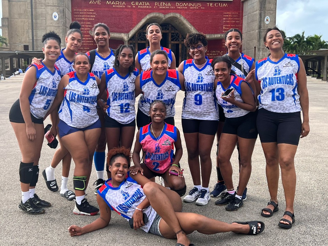 Auténticas y Laguneros, ganan nacional voleibol superior interclubes