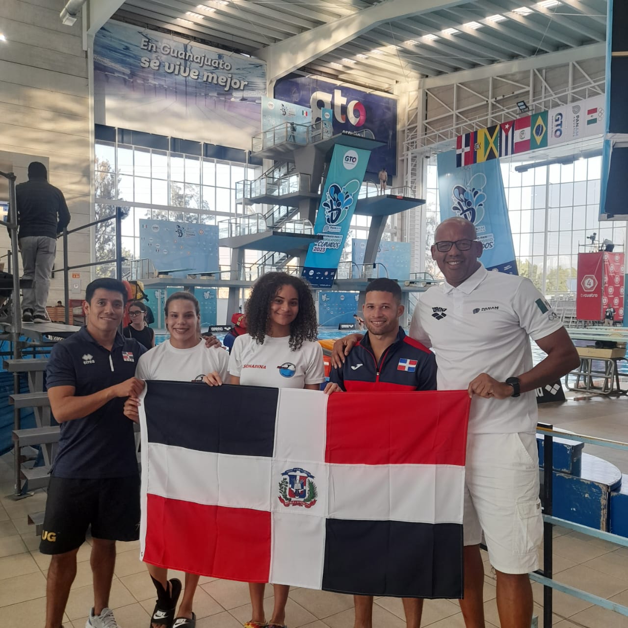 Clavadistas se hacen de plazas para los Panamericanos de Chile