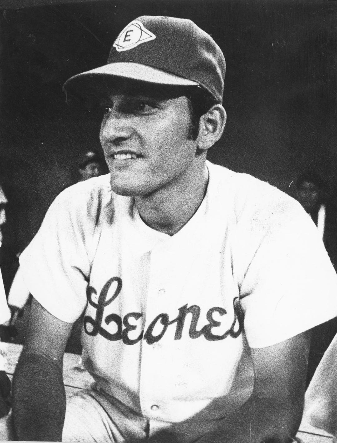 Escogido lamenta fallecimiento de Mario Guerrero