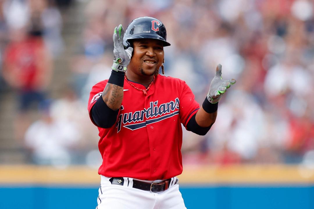 Escogido y Toros realizan cambio por José Ramírez y Vladimir Jr