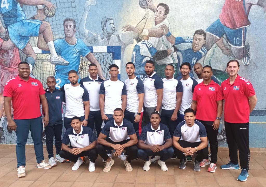 Balonmano masculino se prepara para los Panam Chile en Brasil