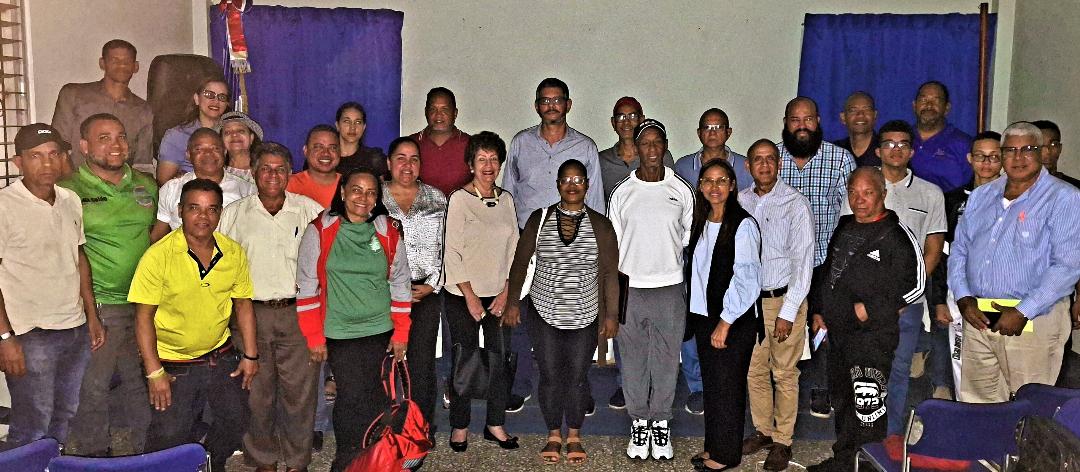 UDESA presenta charla "Ley 122-05, guía para la Buena Gobernanza