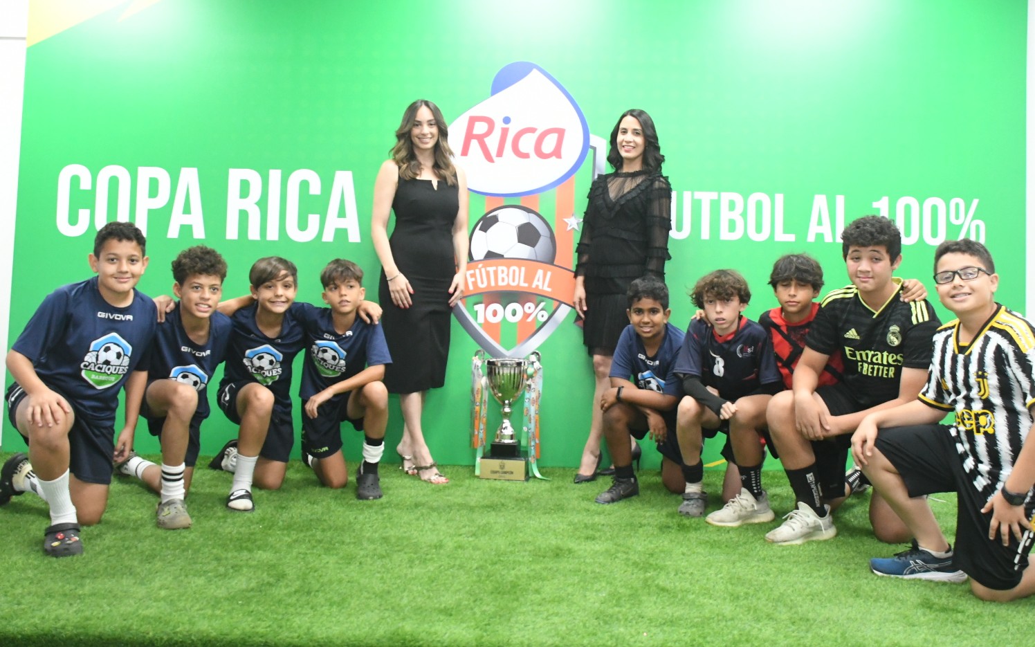 Gran Copa de Fútbol Rica arranca en abril en Barça Academy