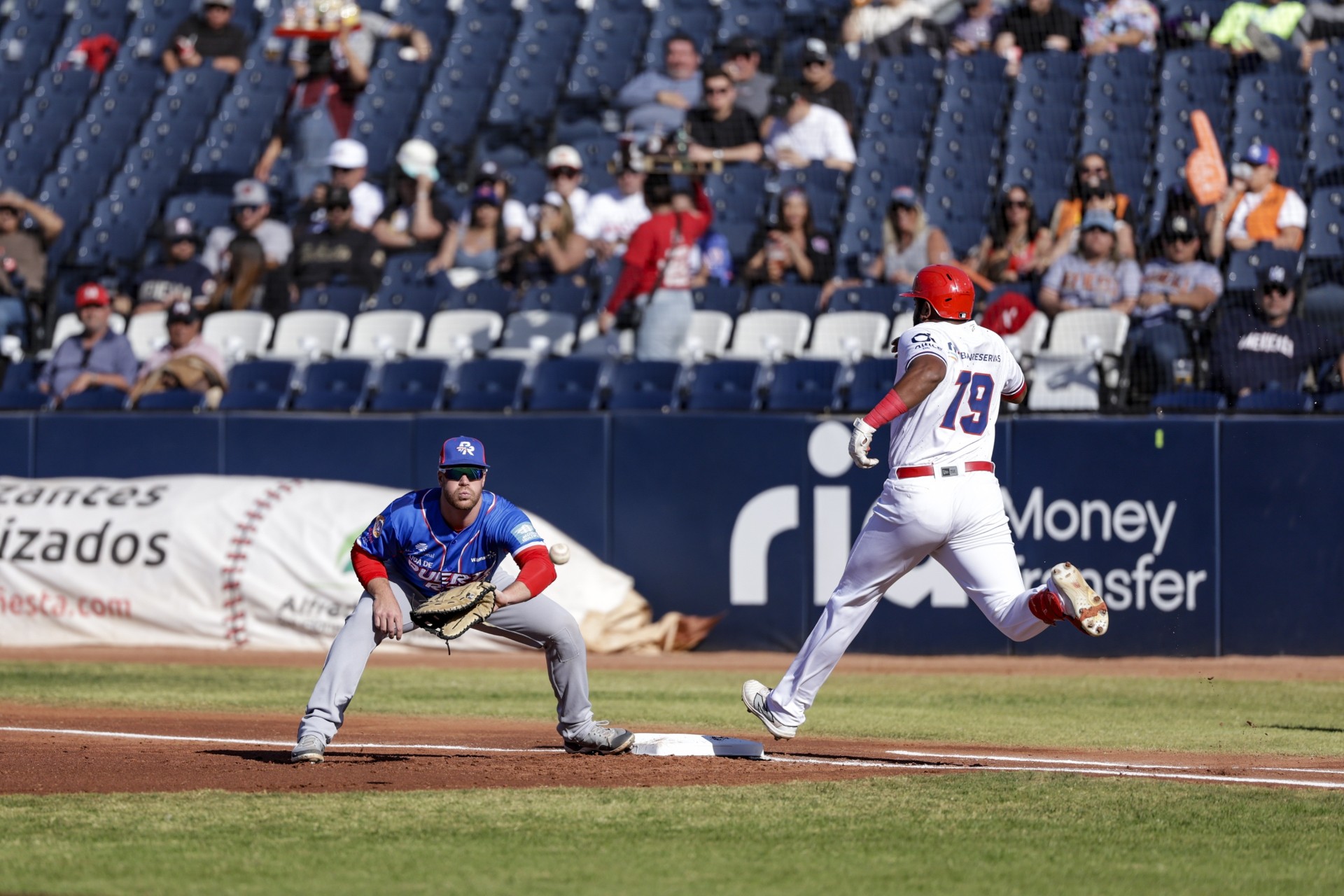 Indios de Mayagüez venció dramáticamente a Leones del Escogido
