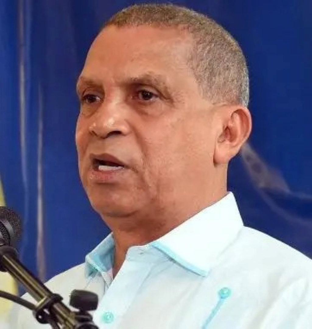 Voleibol playero Hato Mayor-Vicentillo, dedicado a Leo Corporán