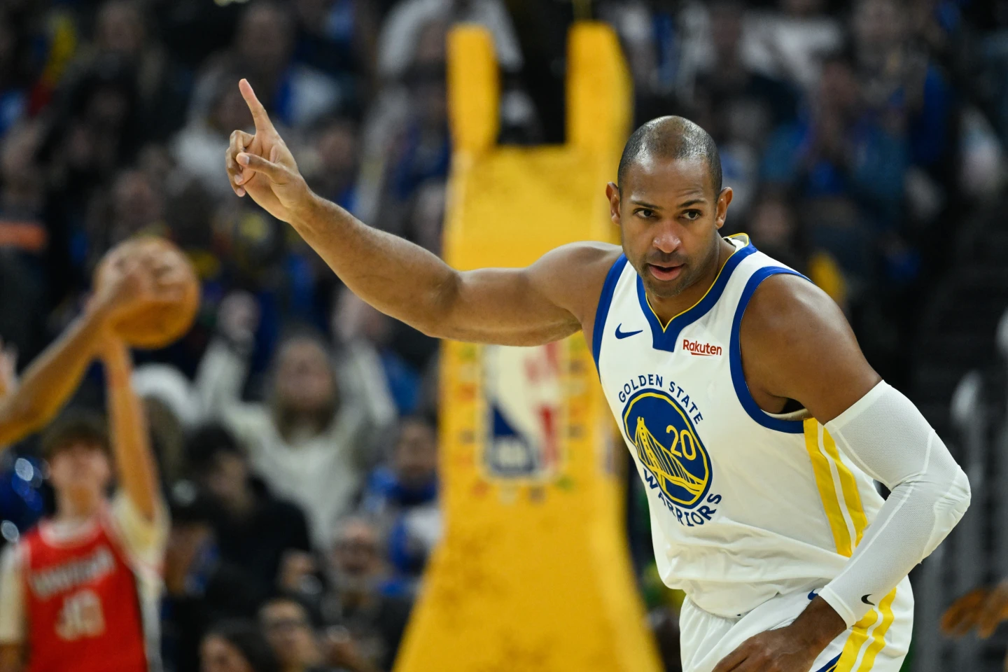 Al Horford cuela cuatro triples en triunfo de los Warriors