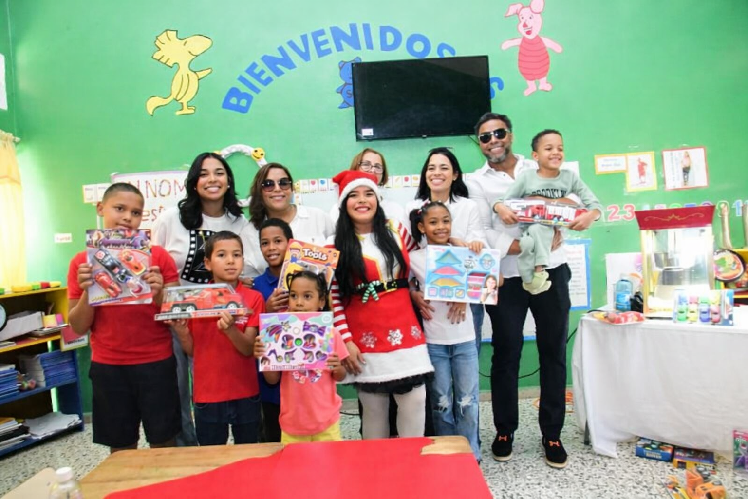 Nelson Cruz y la Fundación Boomstick23 llevan ayuda a Las Matas de ...