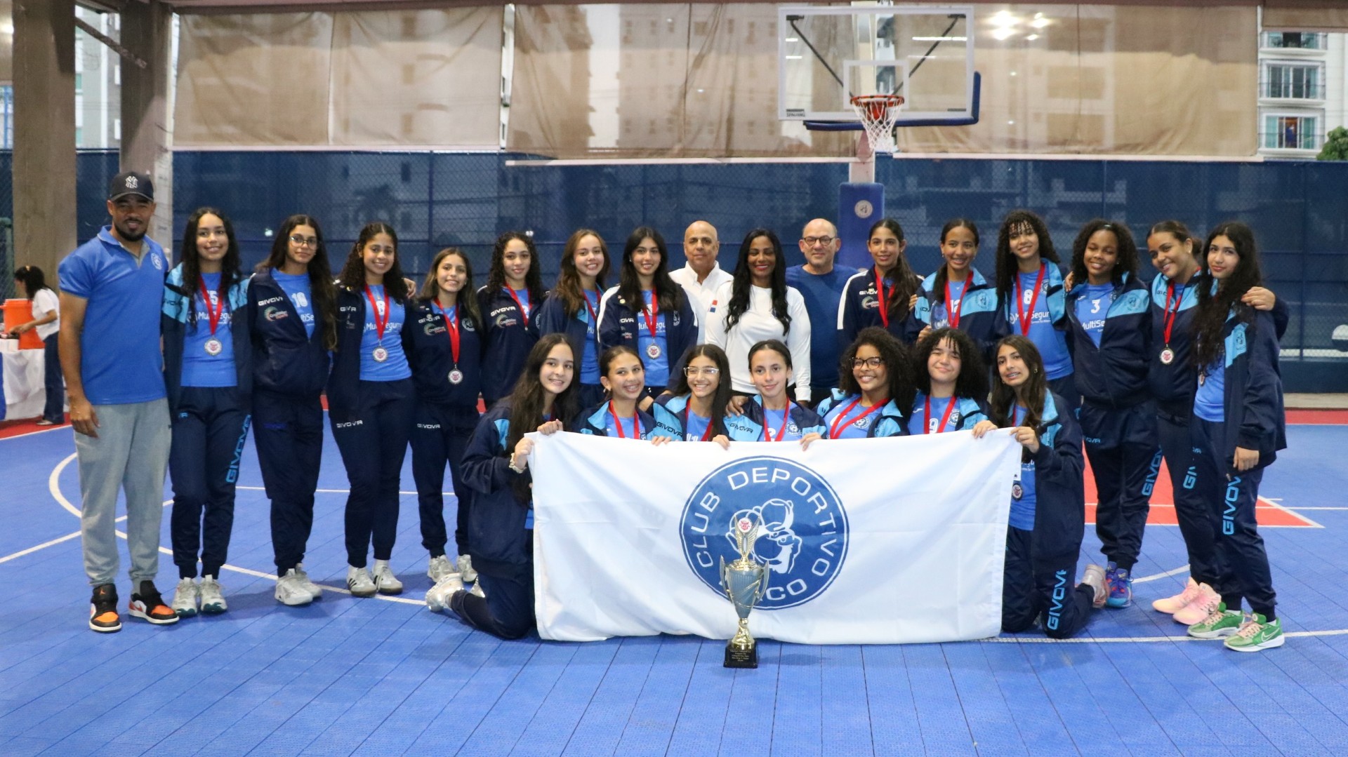Club Naco logra oro y bronce torneo voleibol en Puerto Rico